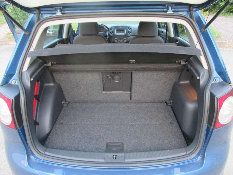 Blue Volkswagen Golf Plus 2007 in Kelme, with an engine capacity of 1.40 L and mileage of 150 thousand km for 2450 €, photo 22 on AUTOMOTO.COM.LV