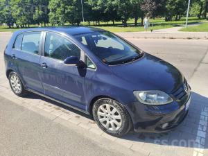 Zils Volkswagen Golf Plus 2007 Rīga, ar dzinēja tilpumu 2.00 L un nobraukumu 319 tūkst. km par 1100 €, foto  vietnē AUTOMOTO.COM.LV