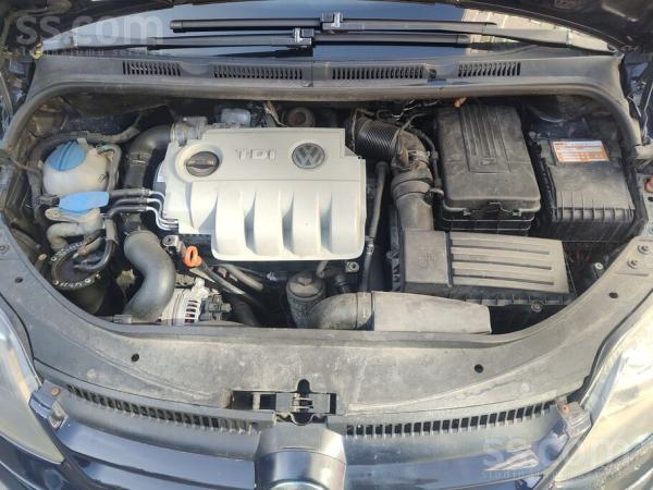 Blue Volkswagen Golf Plus 2007 in Riga, with an engine capacity of 2.00 L and mileage of 319 thousand km for 1100 €, photo 6 on AUTOMOTO.COM.LV