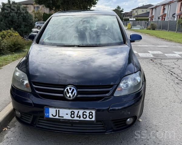 Zils Volkswagen Golf Plus 2007 Rīga, ar dzinēja tilpumu 2.00 L un nobraukumu 320 tūkst. km par 1550 €, foto 4 vietnē AUTOMOTO.COM.LV