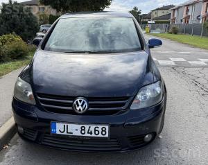 Blue Volkswagen Golf Plus 2007 in Riga, with an engine capacity of 2.00 L and mileage of 320 thousand km for 1550 €, photo 4 on AUTOMOTO.COM.LV