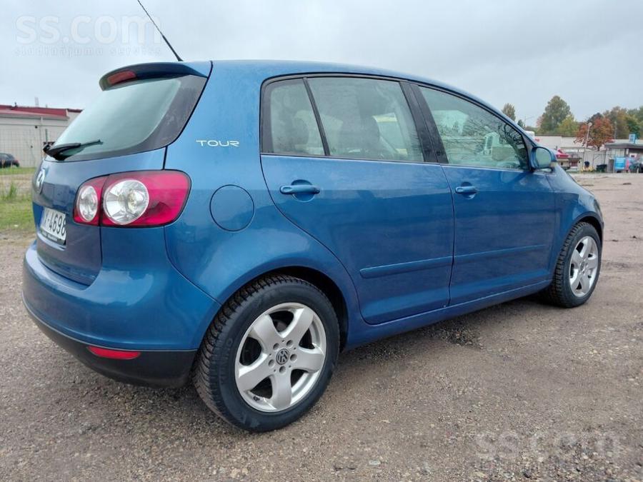 Blue Volkswagen Golf Plus 2007 in Rezekne, with an engine capacity of 1.90 L and mileage of 0 thousand km for 2450 €, photo 4 on AUTOMOTO.COM.LV