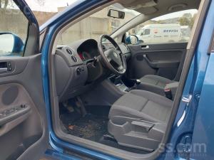 Blue Volkswagen Golf Plus 2007 in Rezekne, with an engine capacity of 1.90 L and mileage of 0 thousand km for 2450 €, photo 6 on AUTOMOTO.COM.LV