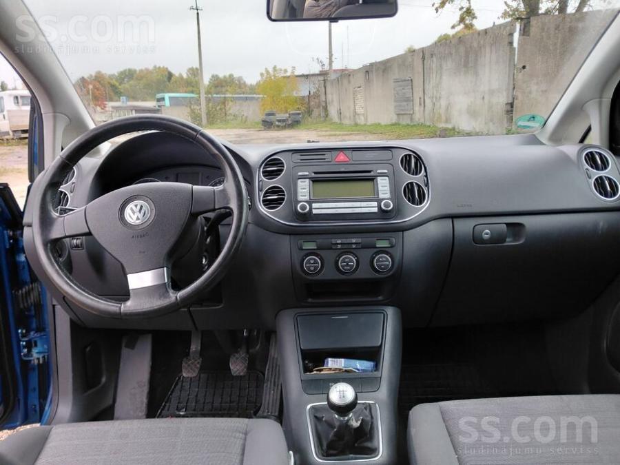 Blue Volkswagen Golf Plus 2007 in Rezekne, with an engine capacity of 1.90 L and mileage of 0 thousand km for 2450 €, photo 8 on AUTOMOTO.COM.LV