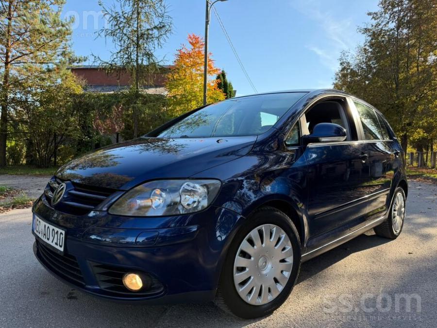 Blue Volkswagen Golf Plus 2007 in Daugavpils, with an engine capacity of 1.90 L and mileage of 200 thousand km for 3150 €, photo 4 on AUTOMOTO.COM.LV