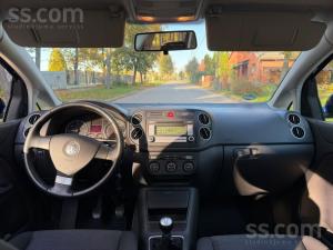 Blue Volkswagen Golf Plus 2007 in Daugavpils, with an engine capacity of 1.90 L and mileage of 200 thousand km for 3150 €, photo 13 on AUTOMOTO.COM.LV