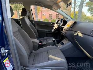 Blue Volkswagen Golf Plus 2007 in Daugavpils, with an engine capacity of 1.90 L and mileage of 200 thousand km for 3150 €, photo 14 on AUTOMOTO.COM.LV