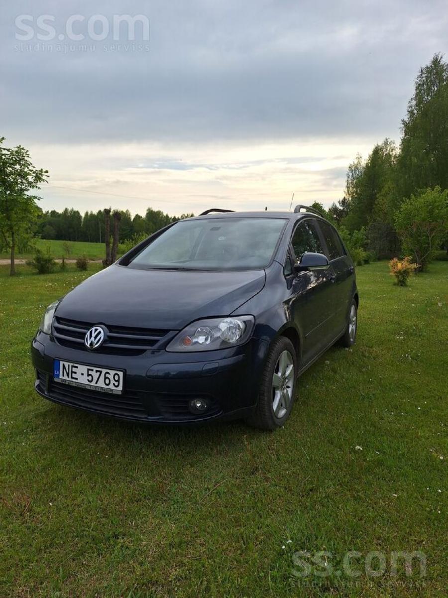 Zils Volkswagen Golf Plus 2008 Limbaži, ar dzinēja tilpumu 1.90 L un nobraukumu 195 tūkst. km par 2500 €, foto 7 vietnē AUTOMOTO.COM.LV