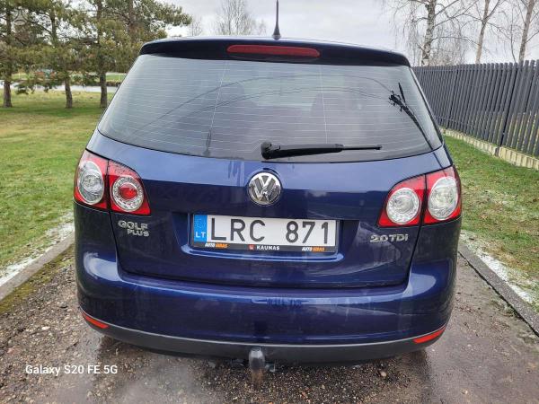 Blue Volkswagen Golf Plus 2008 in Vilkaviskis, with an engine capacity of 2.00 L and mileage of 338 thousand km for 1380 €, photo 6 on AUTOMOTO.COM.LV