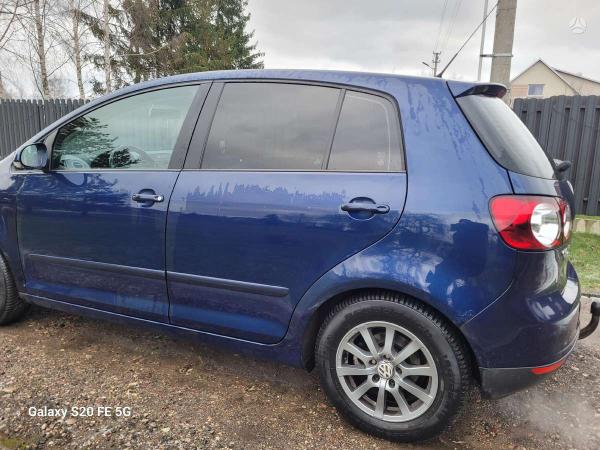 Blue Volkswagen Golf Plus 2008 in Vilkaviskis, with an engine capacity of 2.00 L and mileage of 338 thousand km for 1380 €, photo 8 on AUTOMOTO.COM.LV