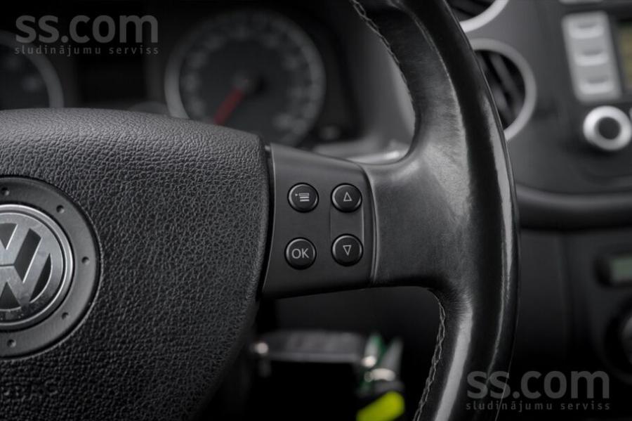 Blue Volkswagen Golf Plus 2008 in Talsi, with an engine capacity of 1.40 L and mileage of 217 thousand km for 4950 €, photo 19 on AUTOMOTO.COM.LV