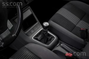 Blue Volkswagen Golf Plus 2008 in Talsi, with an engine capacity of 1.40 L and mileage of 217 thousand km for 4950 €, photo 25 on AUTOMOTO.COM.LV