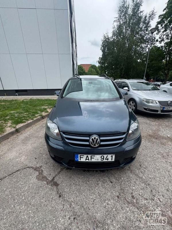 Zils Volkswagen Golf Plus 2008 Klaipėda, ar dzinēja tilpumu 1.90 L un nobraukumu 201 tūkst. km par 1950 €, foto 3 vietnē AUTOMOTO.COM.LV