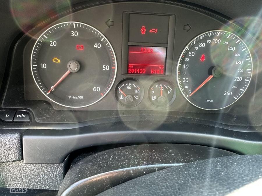 Zils Volkswagen Golf Plus 2008 Klaipėda, ar dzinēja tilpumu 1.90 L un nobraukumu 201 tūkst. km par 1950 €, foto 8 vietnē AUTOMOTO.COM.LV