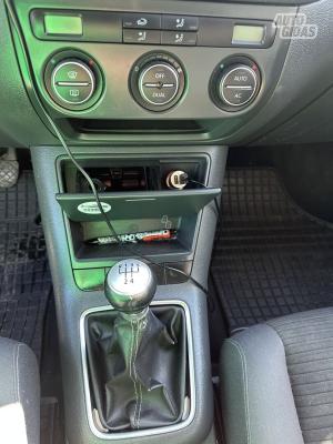 Zils Volkswagen Golf Plus 2008 Klaipėda, ar dzinēja tilpumu 1.90 L un nobraukumu 201 tūkst. km par 1950 €, foto 10 vietnē AUTOMOTO.COM.LV