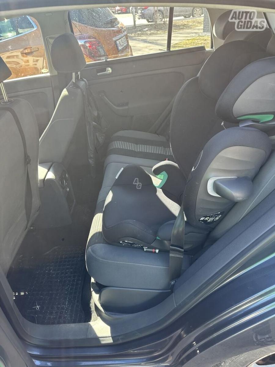 Zils Volkswagen Golf Plus 2008 Klaipėda, ar dzinēja tilpumu 1.90 L un nobraukumu 201 tūkst. km par 1950 €, foto 15 vietnē AUTOMOTO.COM.LV