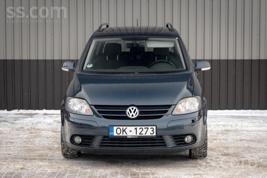 Zils Volkswagen Golf Plus 2008 Talsi, ar dzinēja tilpumu 1.40 L un nobraukumu 217 tūkst. km par 4950 €, foto 3 vietnē AUTOMOTO.COM.LV