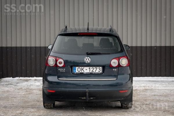 Blue Volkswagen Golf Plus 2008 in Talsi, with an engine capacity of 1.40 L and mileage of 217 thousand km for 4950 €, photo 5 on AUTOMOTO.COM.LV