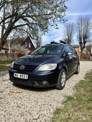 Zils Volkswagen Golf Plus 2008 Liepāja, ar dzinēja tilpumu 1.40 L un nobraukumu 156 tūkst. km par 2900 €, foto  vietnē AUTOMOTO.COM.LV