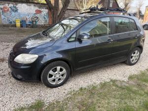 Zils Volkswagen Golf Plus 2008 Liepāja, ar dzinēja tilpumu 1.40 L un nobraukumu 156 tūkst. km par 2900 €, foto 4 vietnē AUTOMOTO.COM.LV