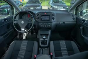 Blue Volkswagen Golf Plus 2008 in Liepaja, with an engine capacity of 1.40 L and mileage of 252 thousand km for 4500 €, photo 9 on AUTOMOTO.COM.LV