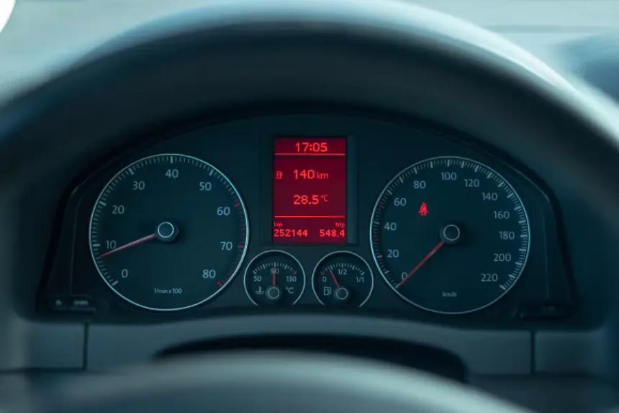 Blue Volkswagen Golf Plus 2008 in Liepaja, with an engine capacity of 1.40 L and mileage of 252 thousand km for 4500 €, photo 16 on AUTOMOTO.COM.LV