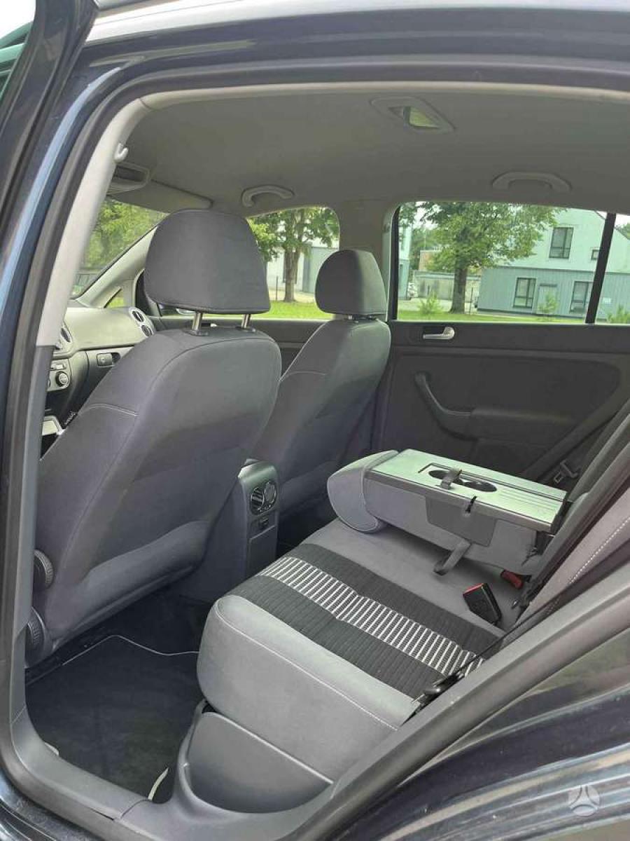 Blue Volkswagen Golf Plus 2008 in Silute, with an engine capacity of 1.90 L and mileage of 304 thousand km for 2150 €, photo 14 on AUTOMOTO.COM.LV