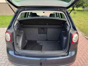 Blue Volkswagen Golf Plus 2008 in Silute, with an engine capacity of 1.90 L and mileage of 304 thousand km for 2150 €, photo 15 on AUTOMOTO.COM.LV