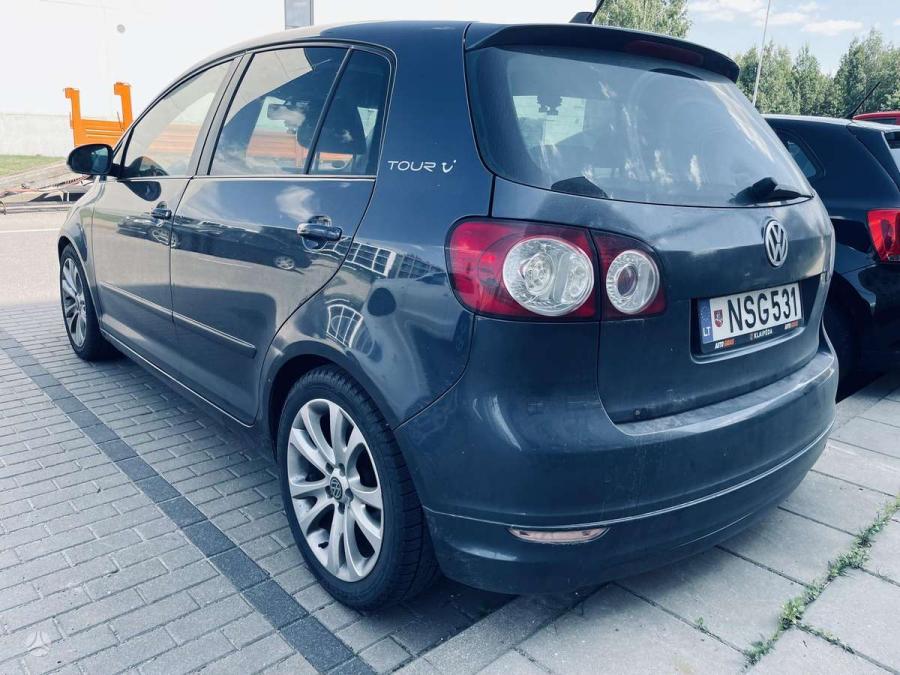 Zils Volkswagen Golf Plus 2008 Viļņa, ar dzinēja tilpumu 1.97 L un nobraukumu 276 tūkst. km par 900 €, foto 1 vietnē AUTOMOTO.COM.LV