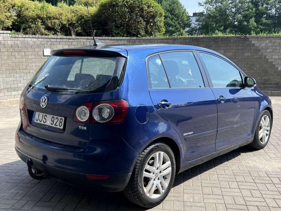 Zils Volkswagen Golf Plus 2008 Viļņa, ar dzinēja tilpumu 1.90 L un nobraukumu 280 tūkst. km par 750 €, foto 4 vietnē AUTOMOTO.COM.LV