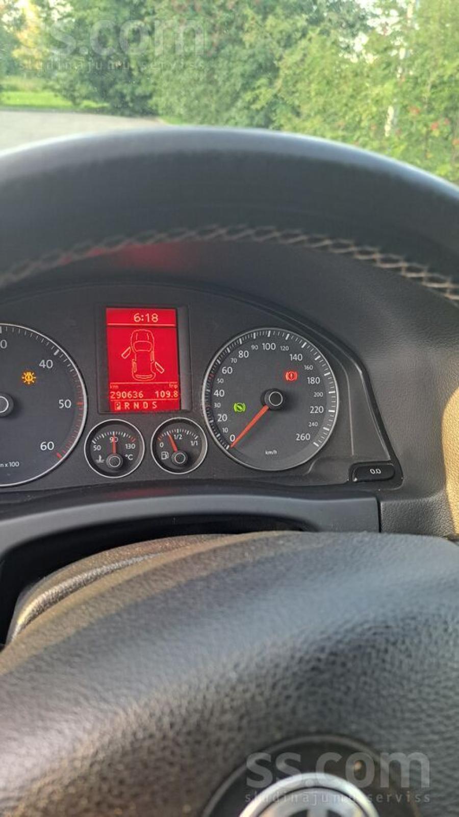 Zils Volkswagen Golf Plus 2008 Rīga, ar dzinēja tilpumu 2.00 L un nobraukumu 293 tūkst. km par 2200 €, foto 4 vietnē AUTOMOTO.COM.LV