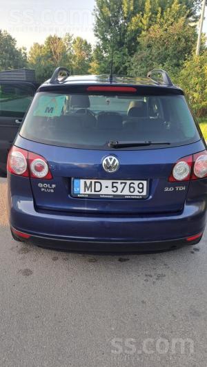 Blue Volkswagen Golf Plus 2008 in Riga, with an engine capacity of 2.00 L and mileage of 293 thousand km for 2200 €, photo 8 on AUTOMOTO.COM.LV