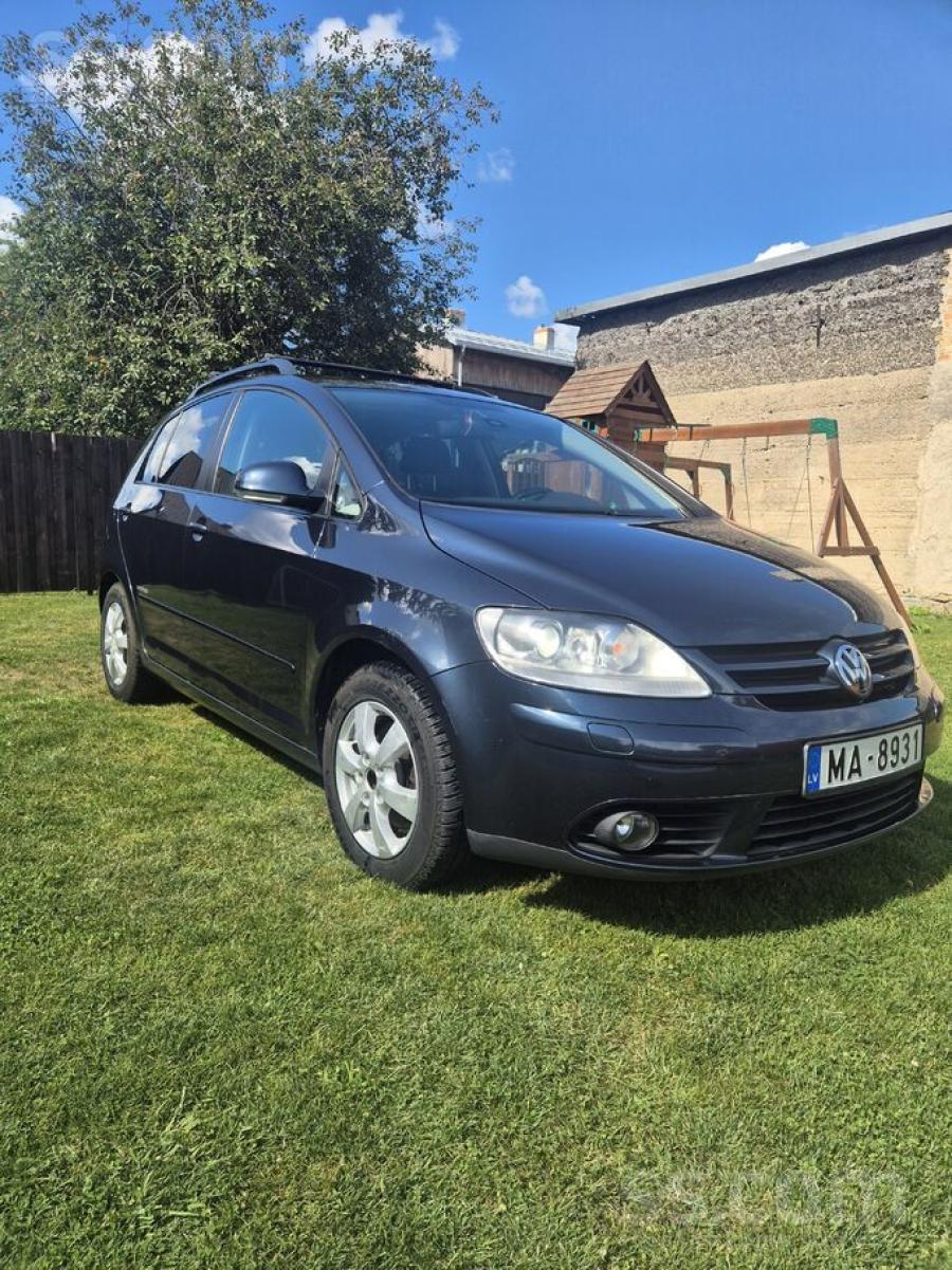 Zils Volkswagen Golf Plus 2008 Liepāja, ar dzinēja tilpumu 1.40 L un nobraukumu 158 tūkst. km par 3200 €, foto 1 vietnē AUTOMOTO.COM.LV