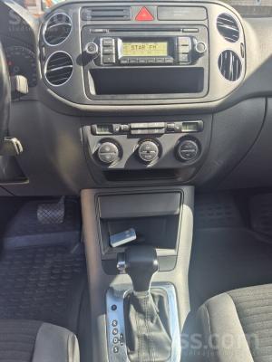 Zils Volkswagen Golf Plus 2008 Liepāja, ar dzinēja tilpumu 1.40 L un nobraukumu 158 tūkst. km par 3200 €, foto 12 vietnē AUTOMOTO.COM.LV