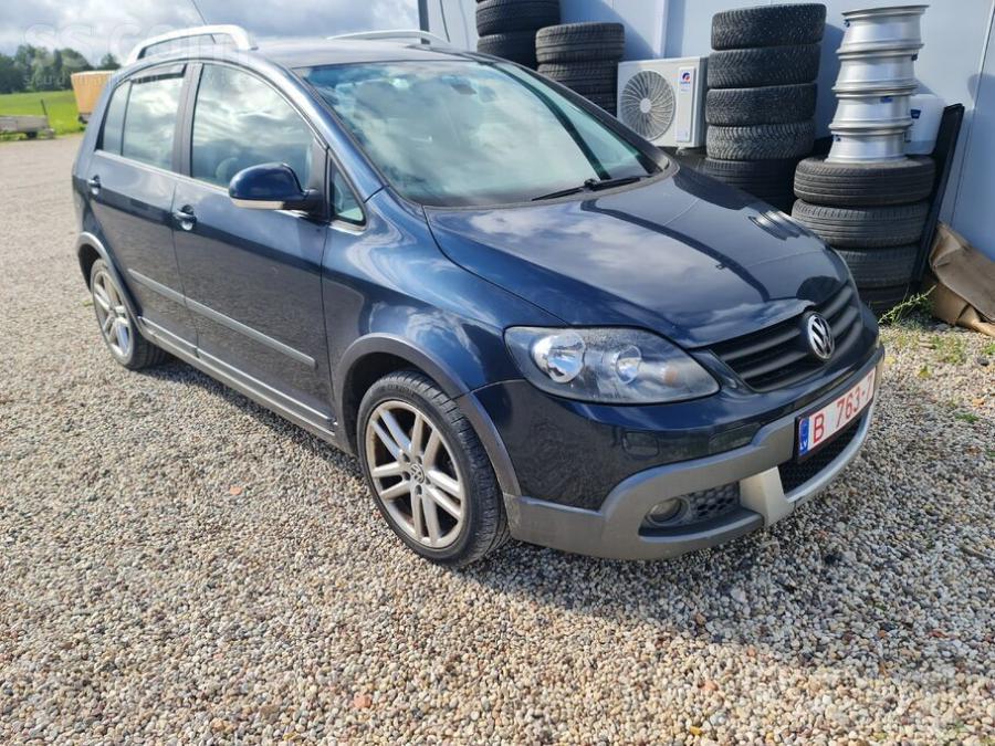 Zils Volkswagen Golf Plus 2008 Cēsis, ar dzinēja tilpumu 1.90 L un nobraukumu 256 tūkst. km par 1750 €, foto 1 vietnē AUTOMOTO.COM.LV