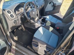 Zils Volkswagen Golf Plus 2008 Cēsis, ar dzinēja tilpumu 1.90 L un nobraukumu 256 tūkst. km par 1750 €, foto 6 vietnē AUTOMOTO.COM.LV