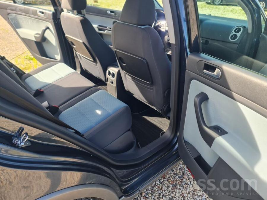 Zils Volkswagen Golf Plus 2008 Cēsis, ar dzinēja tilpumu 1.90 L un nobraukumu 256 tūkst. km par 1750 €, foto 11 vietnē AUTOMOTO.COM.LV