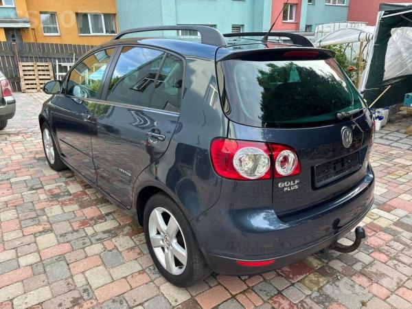 Zils Volkswagen Golf Plus 2008 Limbaži, ar dzinēja tilpumu 1.90 L un nobraukumu 256 tūkst. km par 4250 €, foto 5 vietnē AUTOMOTO.COM.LV