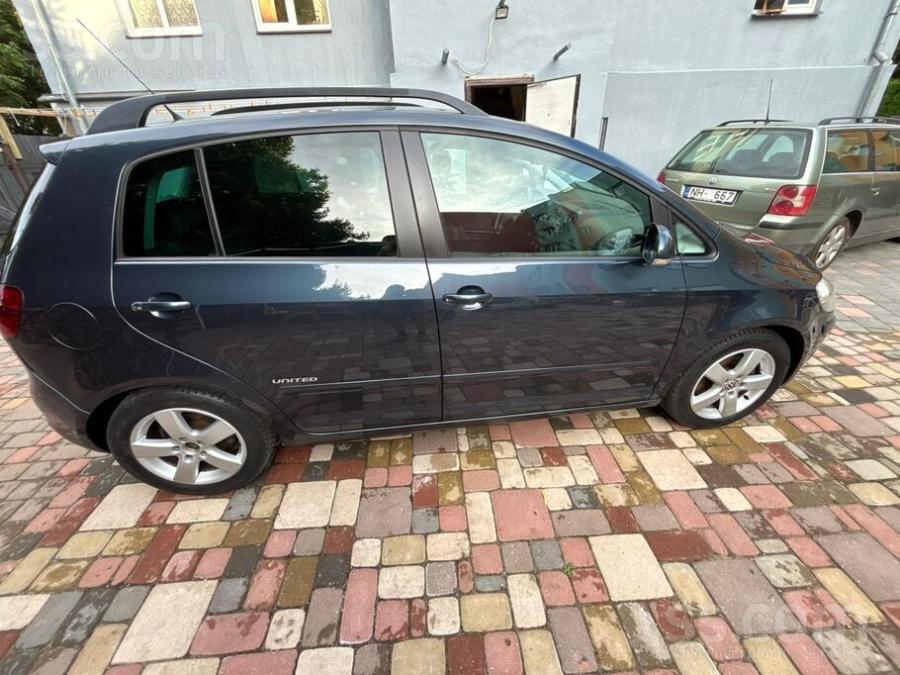 Zils Volkswagen Golf Plus 2008 Limbaži, ar dzinēja tilpumu 1.90 L un nobraukumu 256 tūkst. km par 4250 €, foto 11 vietnē AUTOMOTO.COM.LV
