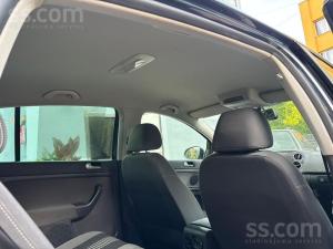 Zils Volkswagen Golf Plus 2008 Limbaži, ar dzinēja tilpumu 1.90 L un nobraukumu 256 tūkst. km par 4250 €, foto 14 vietnē AUTOMOTO.COM.LV