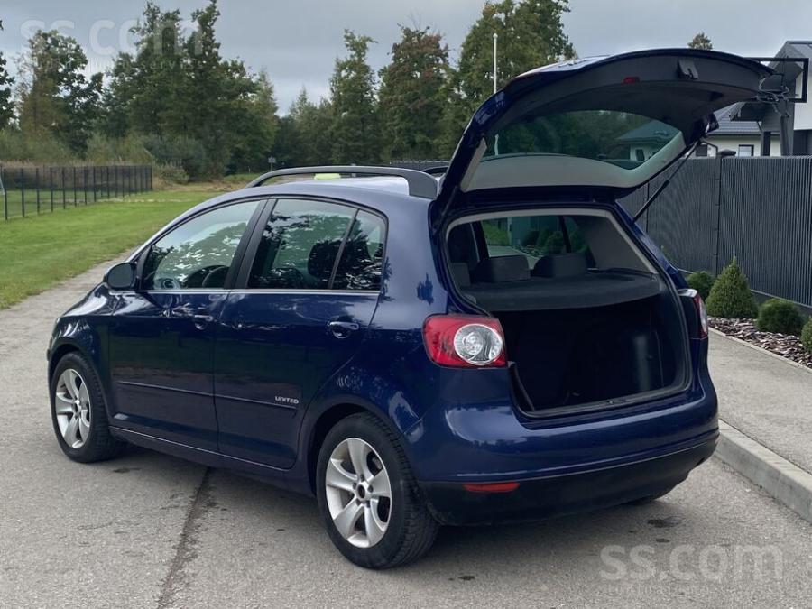 Zils Volkswagen Golf Plus 2008 Rīga, ar dzinēja tilpumu 2.00 L un nobraukumu 292 tūkst. km par 1950 €, foto 8 vietnē AUTOMOTO.COM.LV