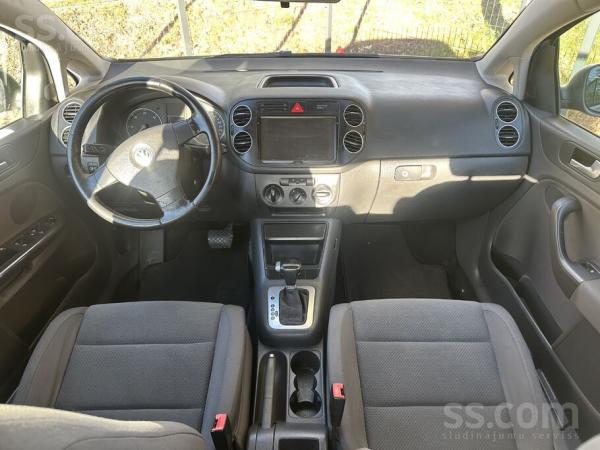 Blue Volkswagen Golf Plus 2008 in Cesis, with an engine capacity of 1.90 L and mileage of 0 thousand km for 2800 €, photo 6 on AUTOMOTO.COM.LV