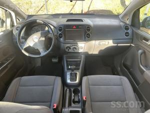 Blue Volkswagen Golf Plus 2008 in Cesis, with an engine capacity of 1.90 L and mileage of 0 thousand km for 2800 €, photo 6 on AUTOMOTO.COM.LV