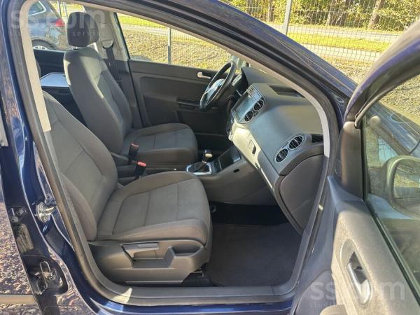 Blue Volkswagen Golf Plus 2008 in Cesis, with an engine capacity of 1.90 L and mileage of 0 thousand km for 2800 €, photo 7 on AUTOMOTO.COM.LV