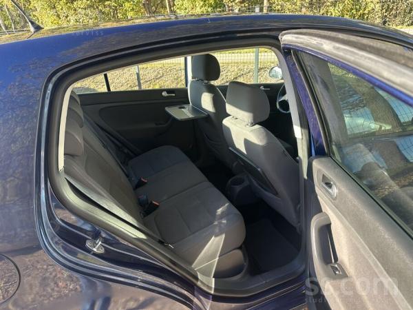 Blue Volkswagen Golf Plus 2008 in Cesis, with an engine capacity of 1.90 L and mileage of 0 thousand km for 2800 €, photo 8 on AUTOMOTO.COM.LV