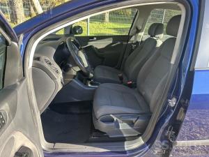 Blue Volkswagen Golf Plus 2008 in Cesis, with an engine capacity of 1.90 L and mileage of 0 thousand km for 2800 €, photo 13 on AUTOMOTO.COM.LV