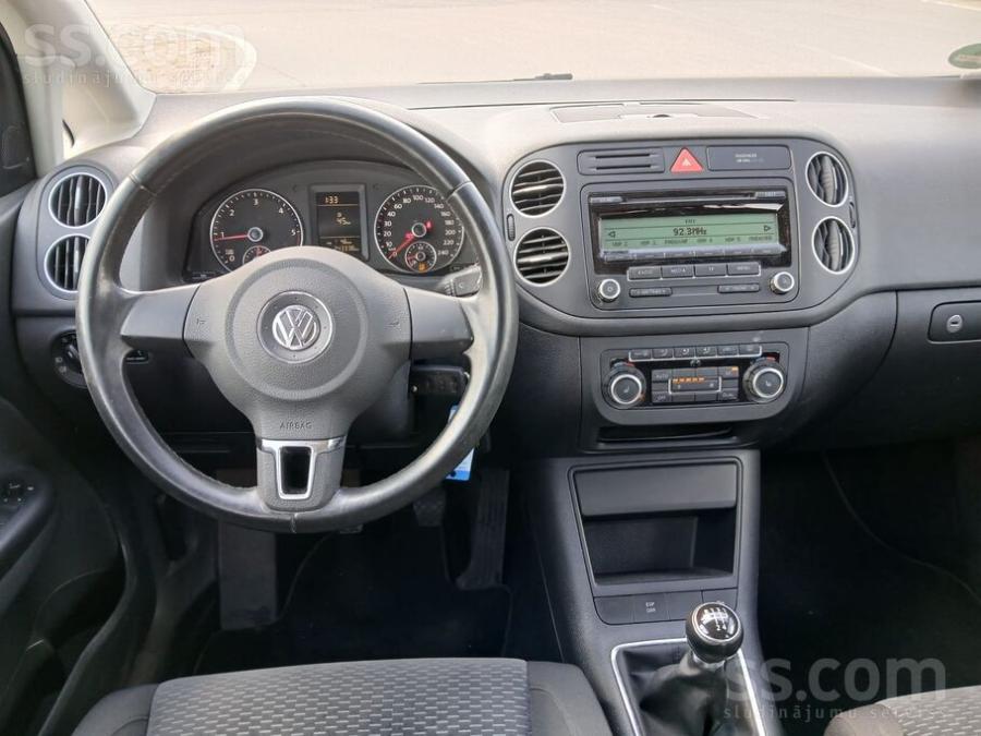 Zils Volkswagen Golf Plus 2009 Saldus, ar dzinēja tilpumu 2.00 L un nobraukumu 243 tūkst. km par 4500 €, foto 10 vietnē AUTOMOTO.COM.LV