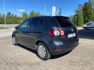 Blue Volkswagen Golf Plus 2009 in Johvi, with an engine capacity of 1.90 L and mileage of 185 thousand km for 2200 €, photo 5 on AUTOMOTO.COM.LV
