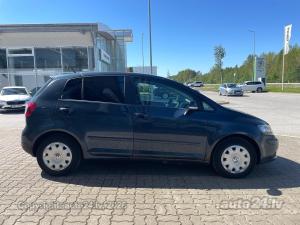 Blue Volkswagen Golf Plus 2009 in Johvi, with an engine capacity of 1.90 L and mileage of 185 thousand km for 2200 €, photo 6 on AUTOMOTO.COM.LV