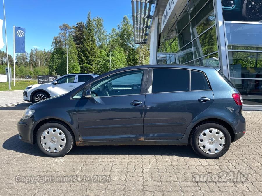 Blue Volkswagen Golf Plus 2009 in Johvi, with an engine capacity of 1.90 L and mileage of 185 thousand km for 2200 €, photo 7 on AUTOMOTO.COM.LV